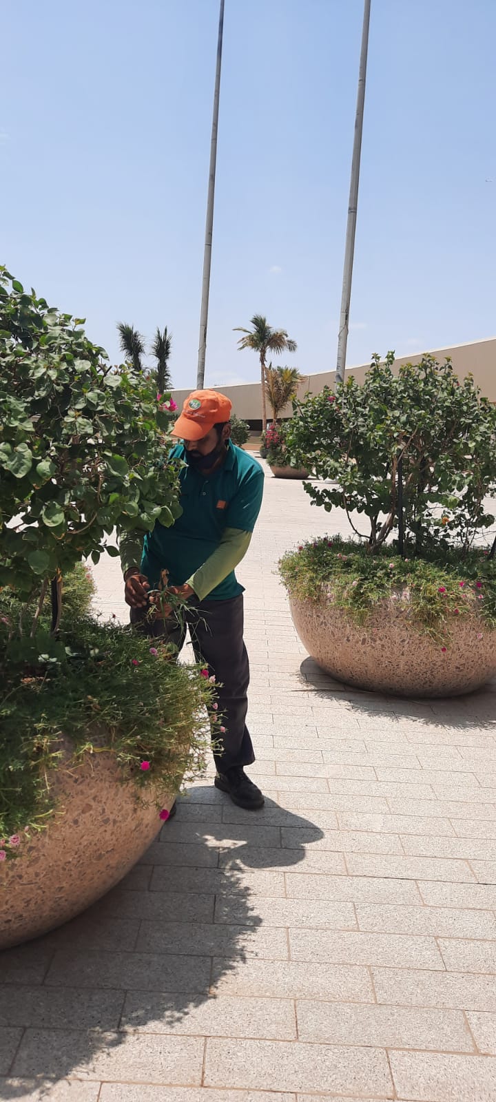 Zahran Maintenance and Operation conducts its business with Jewel ...